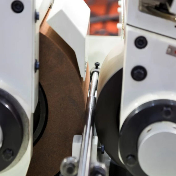 High Precision CNC Centerless Grinder